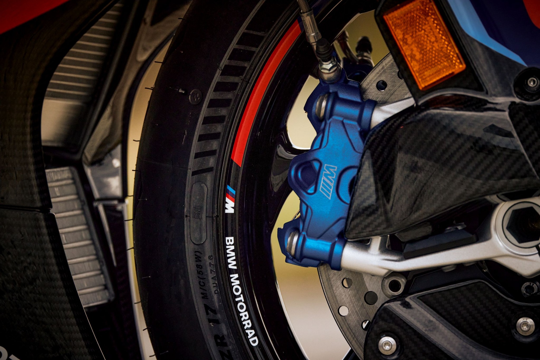New BMW M 1000RR 2023 capable of 314 km/h top speed - Superbike Photos